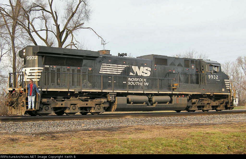 NS 9932